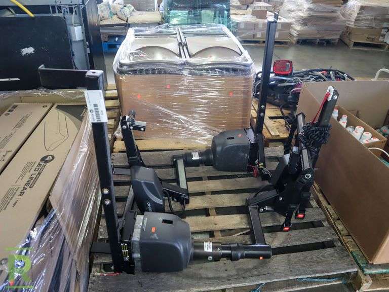 (2) Bruno VSL-6000 Curb-Sider Scooter / Power Wheelchair Hoists ...
