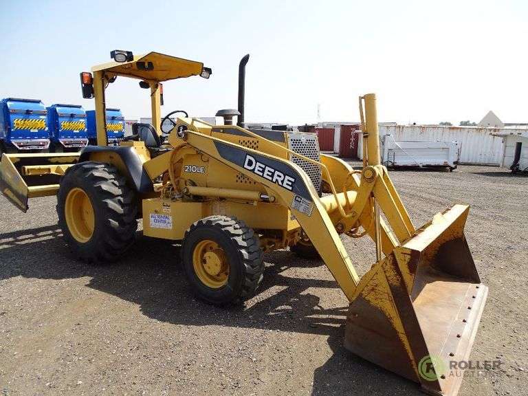 2005 John Deere 210LE 4WD Tractor/Loader, Gannon Hydraulic Box Scraper ...