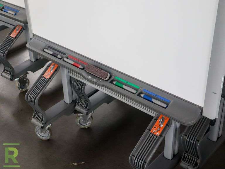 (2) Smart Technologies SB640-R2-653348 Smart Boards With Rolling Stand ...