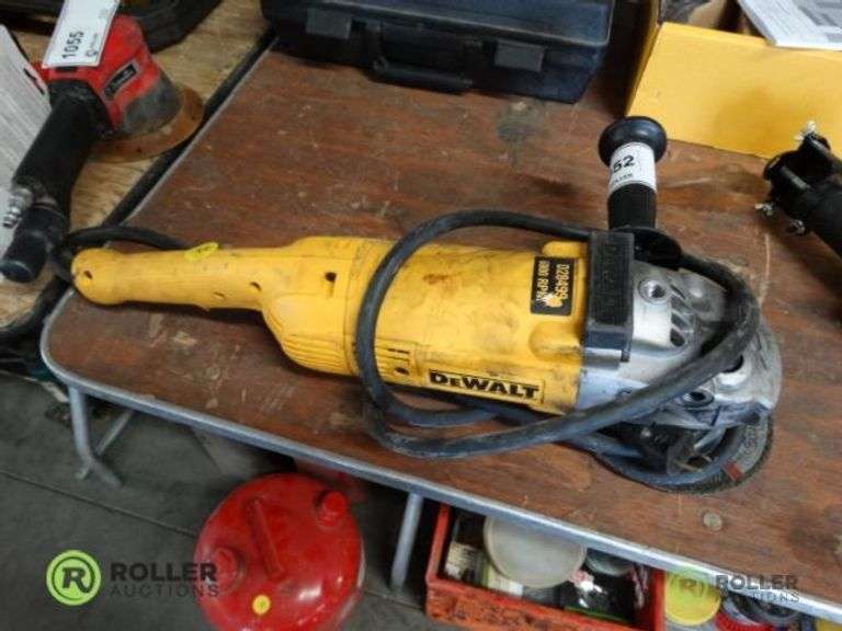DeWalt D28499 Right Angle Grinder, 6000 RPM - Roller Auctions
