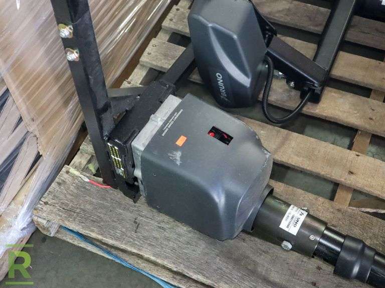 (2) Bruno VSL-6000 Curb-Sider Scooter / Power Wheelchair Hoists ...