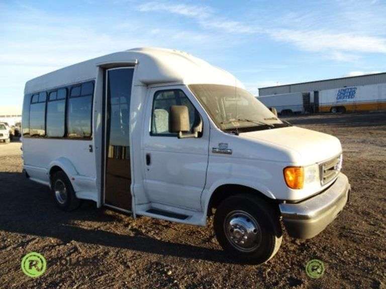 2006 FORD E350 SUPER DUTY 15-PASSENGER SHUTTLE BUS, 6.8L V10, Automatic ...