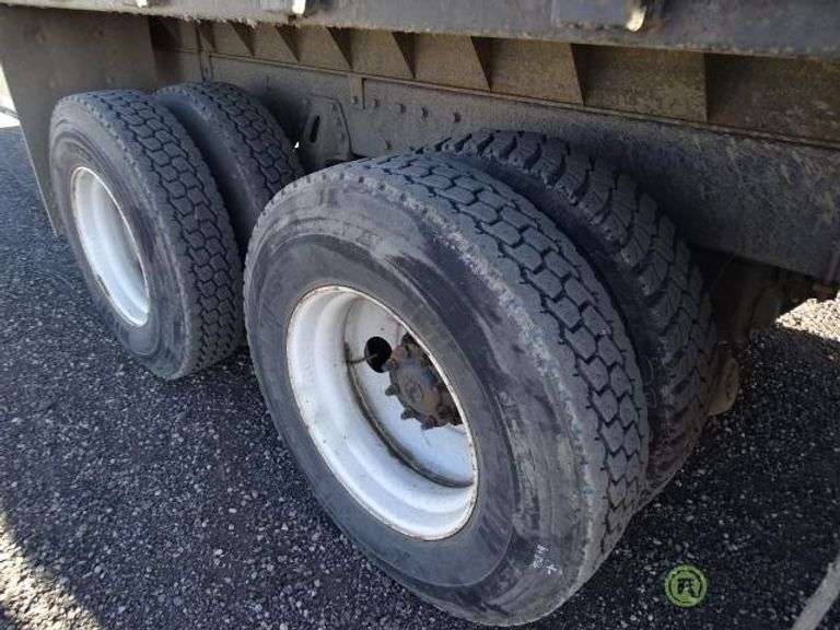 2002 INTERNATIONAL 2574 T/A Crane Truck, Cummins N14 Plus, 8-Speed ...