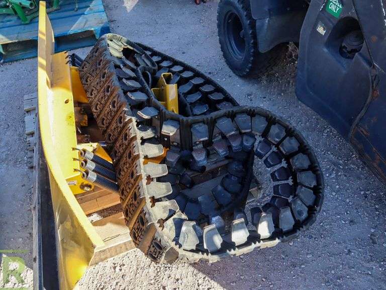 Toro Polar Trac Kit Includes Enclosed Cab, Tracks & 4' Plow - Roller ...