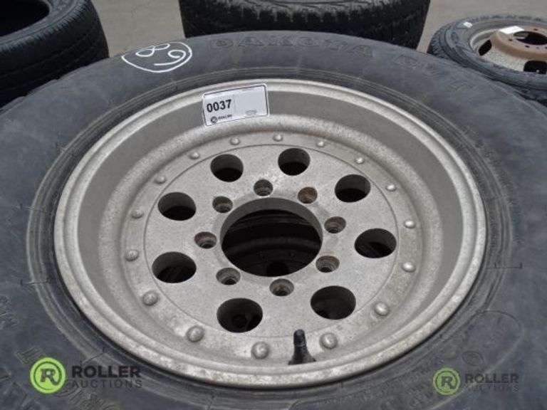 (4) Futura Dakota RVT 33 x 12.50 R16.5 LT Tires With 8-Lug Rims ...