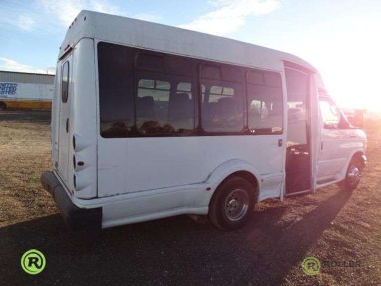 2006 FORD E350 SUPER DUTY 15-PASSENGER SHUTTLE BUS, 6.8L V10, Automatic ...