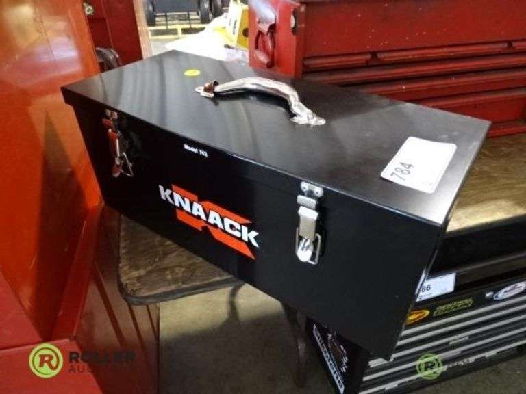 Knaack 742 Tool Box - Roller Auctions