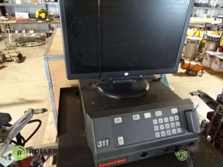 Hunter DSP-250 Alignment Machine - Roller Auctions