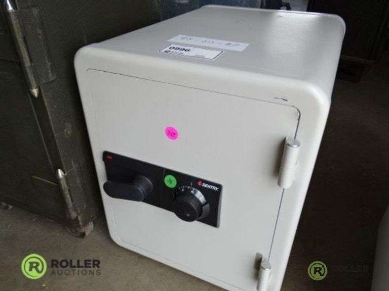 Sentry 1380 Dial Fire Safe With Combo - Roller Auctions