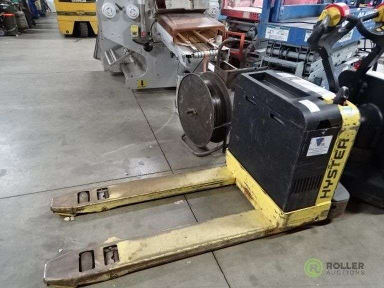 Hyster W40Z Lift Truck (Inoperable) - Roller Auctions
