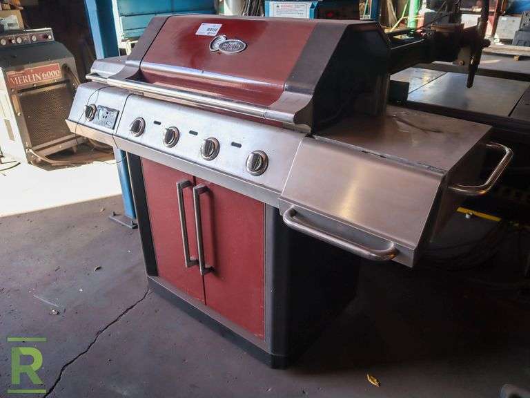 Char Broil Red Propane Grill - Roller Auctions