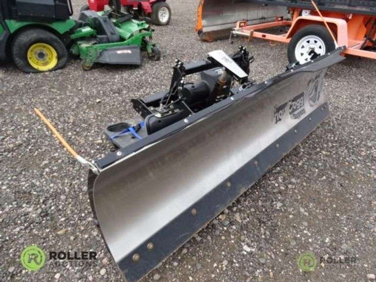 Snow Dogg MD75 7.5ft Snow Plow - Roller Auctions