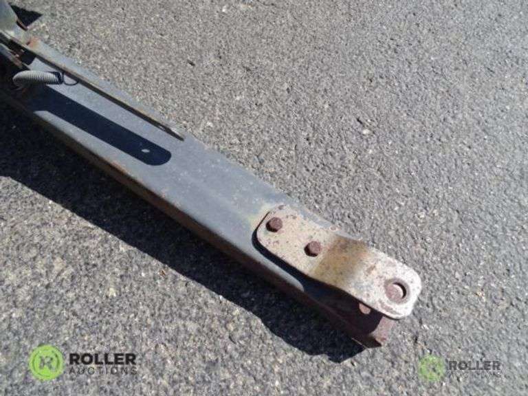 Red Devil Load Hog 2-Wheeled Towable Yard Cart - Roller Auctions