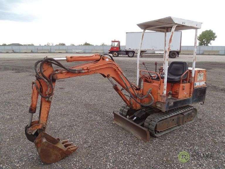 TAKEUCHI TB650S Mini Excavator, Auxiliary Hydraulics, 9 In. Rubber ...