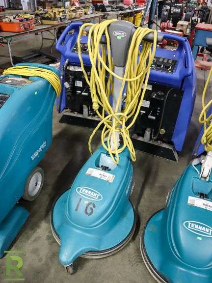 Tennant 2370 Floor Maintainer - Roller Auctions