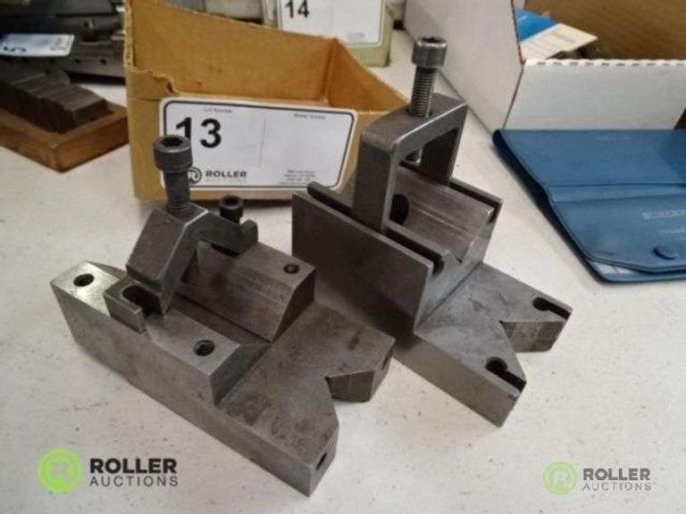 (2) V-Blocks - Roller Auctions