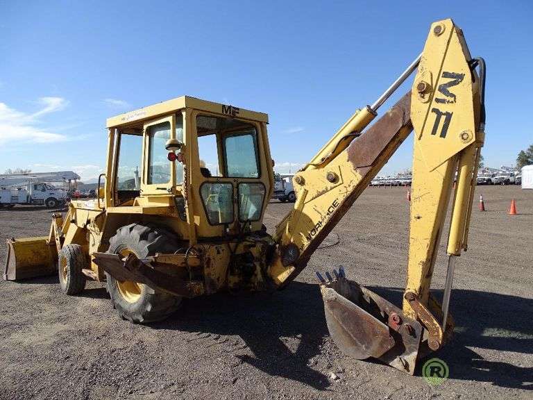MASSEY FERGUSON 60 LOADER/ BACKHOE, EROPS, 6in Hoe Bucket, S/N ...