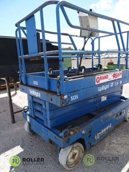 Upright 26N, Electric Scissor Lift, 40in x 90in Platform, 25ft Platform ...