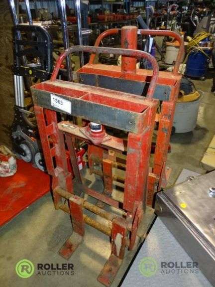 Rol-A-Lift M4 and M6 Machine Lifting Dolly - Roller Auctions