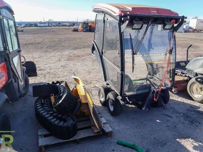 Toro Polar Trac Kit Includes Enclosed Cab, Tracks & 4' Plow - Roller ...