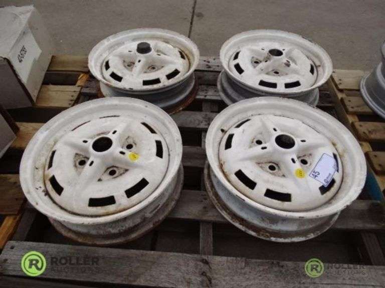 (4) Volkswagen 4-Lug Rims - Roller Auctions
