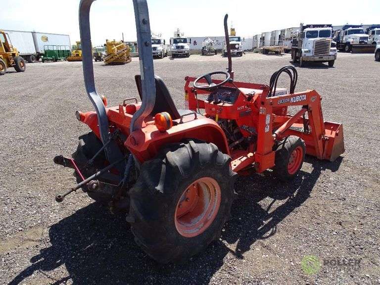 1995 KUBOTA B2150 4WD Tractor/ Loader, PTO, 3-Pt., Power Steering, HST ...