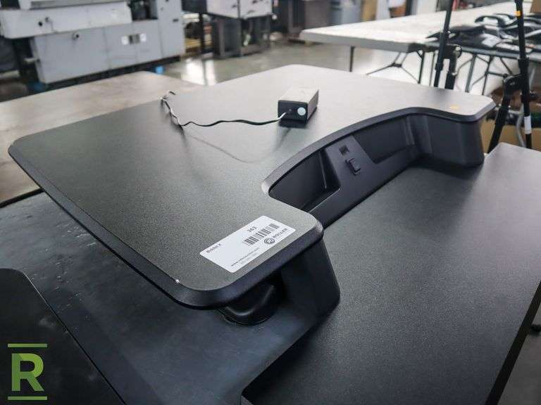 Varidesk ProPlus 36 Electric Standing Work Station - Roller Auctions