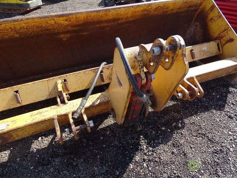 80in Hydraulic Box Scraper w/ Ripper Teeth - Roller Auctions