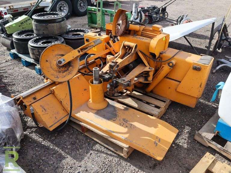 GS Correggio Boxer King 44 HD Truck Tire Machine, S/N: 78464 - Roller ...