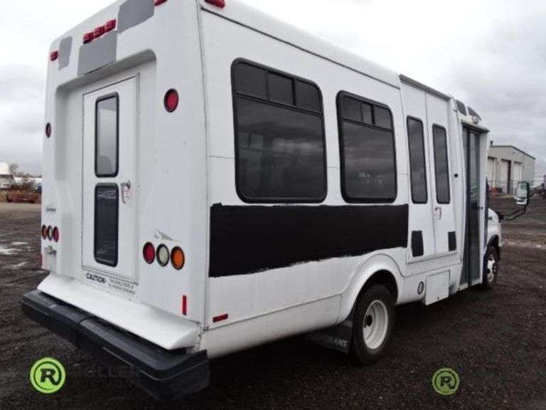 2008 FORD E450 SUPER DUTY 12-PASSENGER STAR TRANS SHUTTLE BUS, 6.8L V10 ...