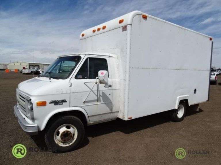 1990 CHEVROLET VAN 30 BOX TRUCK, 5.7L, Automatic, Dually Mileage:42135 ...