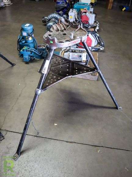 Ridgid 450 Tri Stand - Roller Auctions