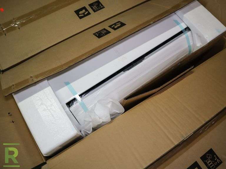 (3) Carrier Wall Unit 40MAHBQ09XA3 32" Mini Split Indoor Unit, No ...