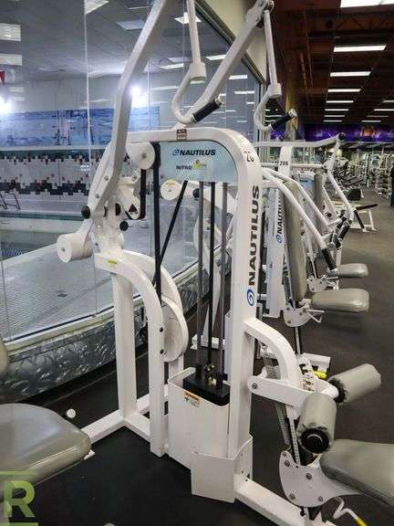 Nautilus Nitro Lat Pulldown Cable Machine - Roller Auctions