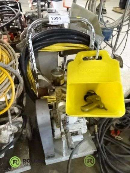 Goldblatt Electric Texture Sprayer - Roller Auctions