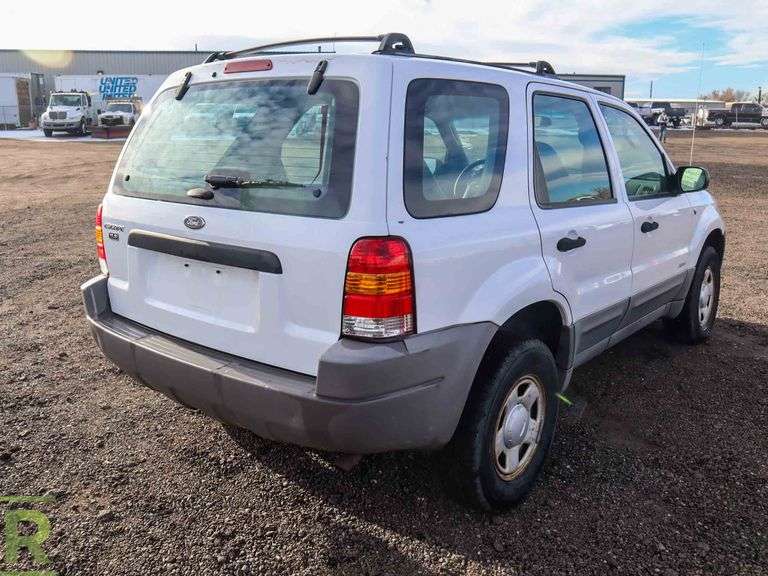 2001 Ford Escape XLS 4WD SUV - Roller Auctions