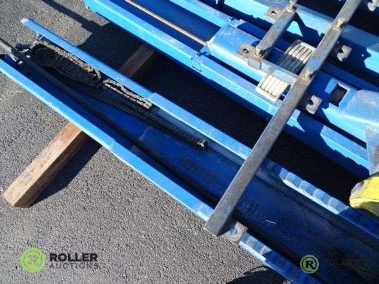 Benwil 9PO-7 7000-Lb 2-Post Auto Lift - Roller Auctions