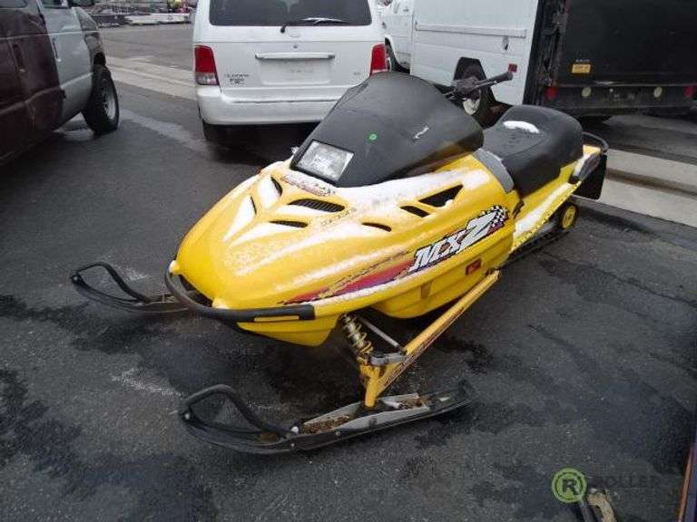 Ski Doo Rotax 583 MXZ Snowmobile, Gas, Inoperable - Roller Auctions