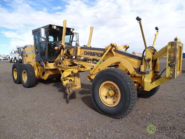 2000 CHAMPION 740A VHP Motor Grader, Series VI, Mid Scarifier, 14 Ft ...