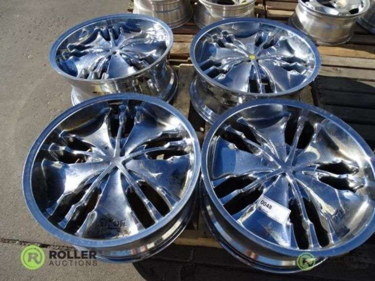 (4) Brazen Chrome 10-Lug Rims - Roller Auctions