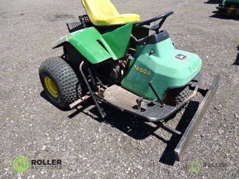 John Deere 1200A Ride-On Bunker and Field Rake, Gas Engine, Bent Axle ...