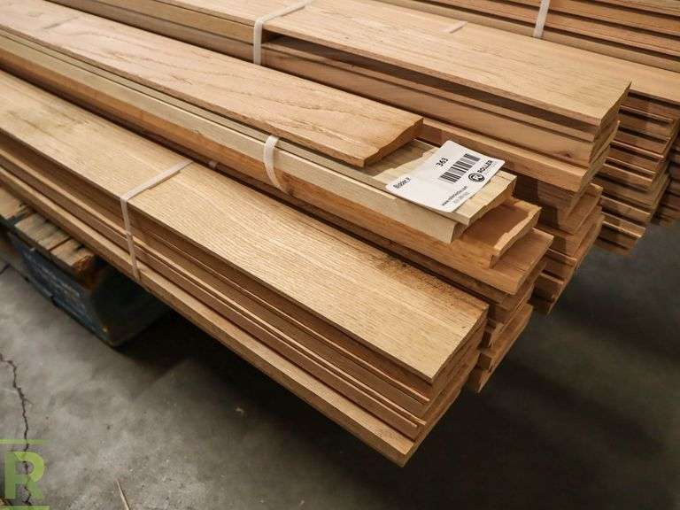 315-Linear Feet 3-1/4" Red Oak Casing / Base - Roller Auctions