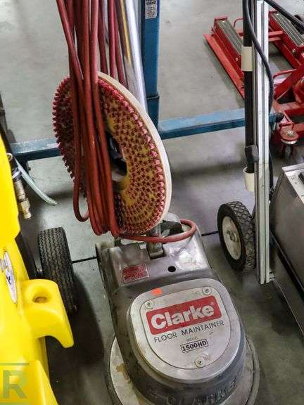 Clarke 1500 HD Floor Maintainer - Roller Auctions