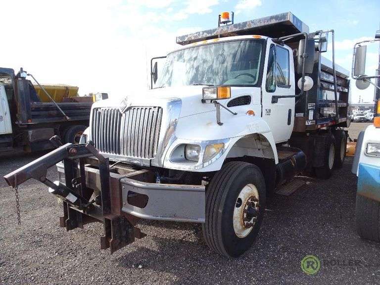 2003 INTERNATIONAL 7400 T/A Dump Truck, DT530 Diesel, Automatic ...