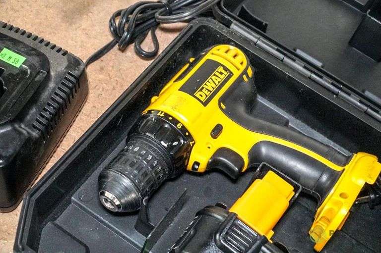 DeWalt DC742 Drill Driver With Battery, (2) Chargers and Case - Roller ...