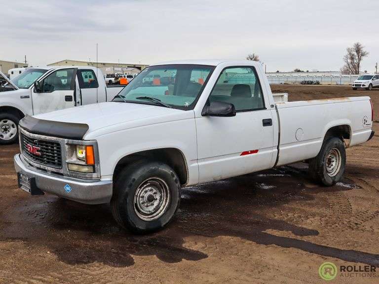 1997 GMC Sierra 2500 2WD Pickup - Roller Auctions