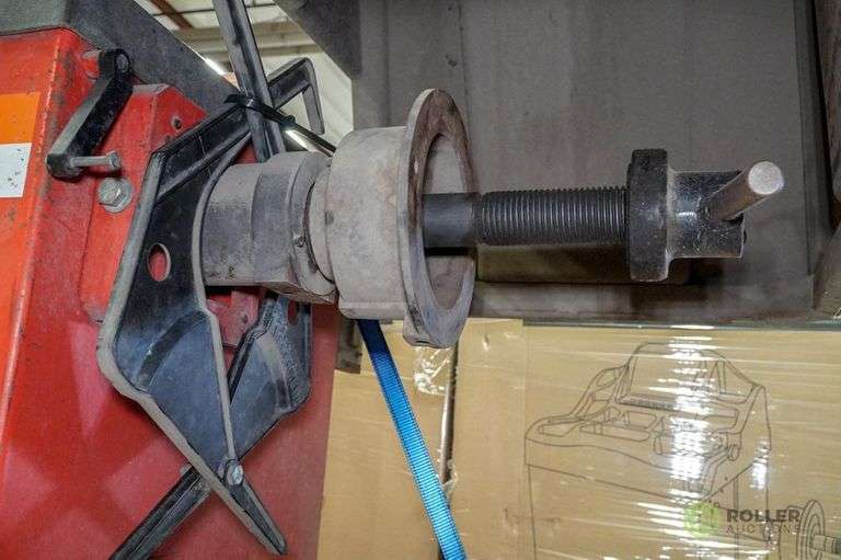 FMC Computer Wheel Balancer - Roller Auctions