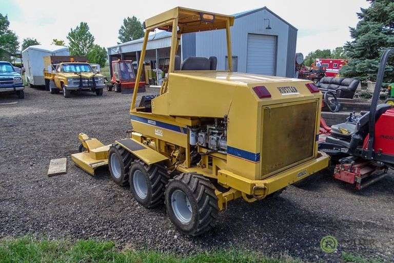Hustler 6400 Commercial Ride-on Side Hill Mower, 72in Mower Deck ...