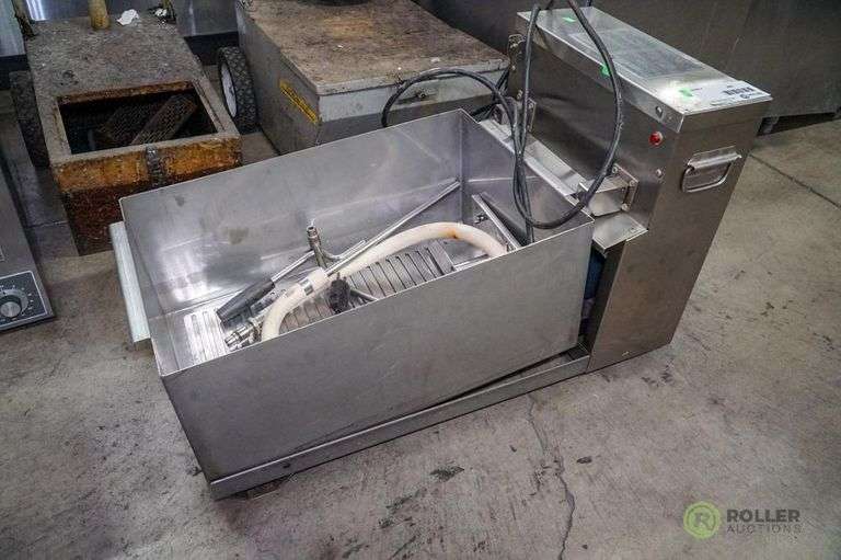 Winston Commercial Fryer Filter - Roller Auctions