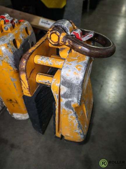 (2) Lewis Lifting Appliances - Roller Auctions